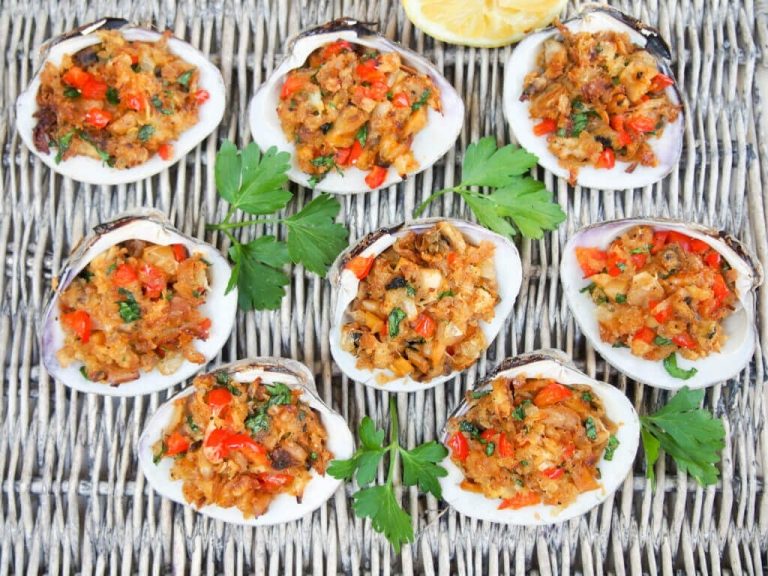 How to Cook Stuffed Clams from the Grocery Store